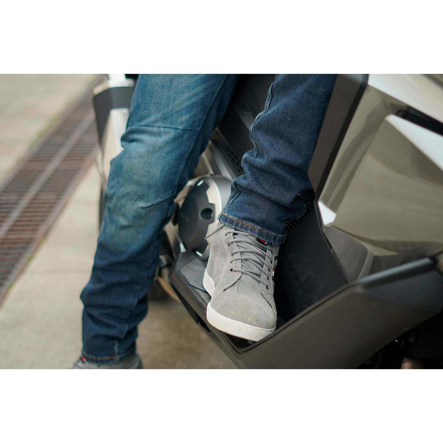 Buy LS2 Downtown WP motorcycle boots | Bikeroutfit.com